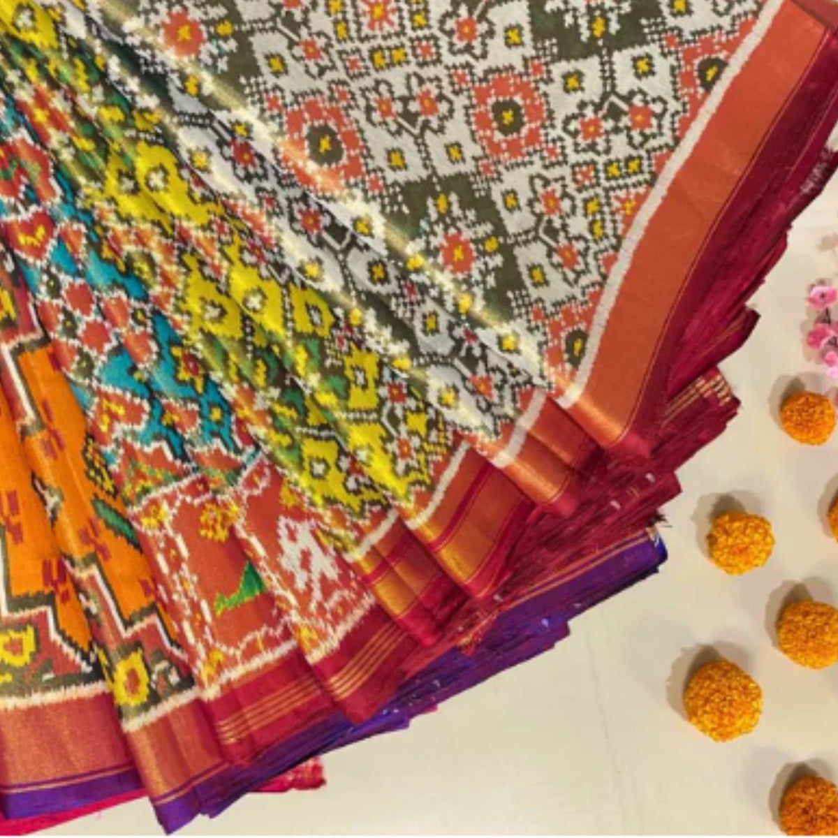 How to Identify Authentic Handwoven Patola Sarees – PATOLA By Prakash Bhai