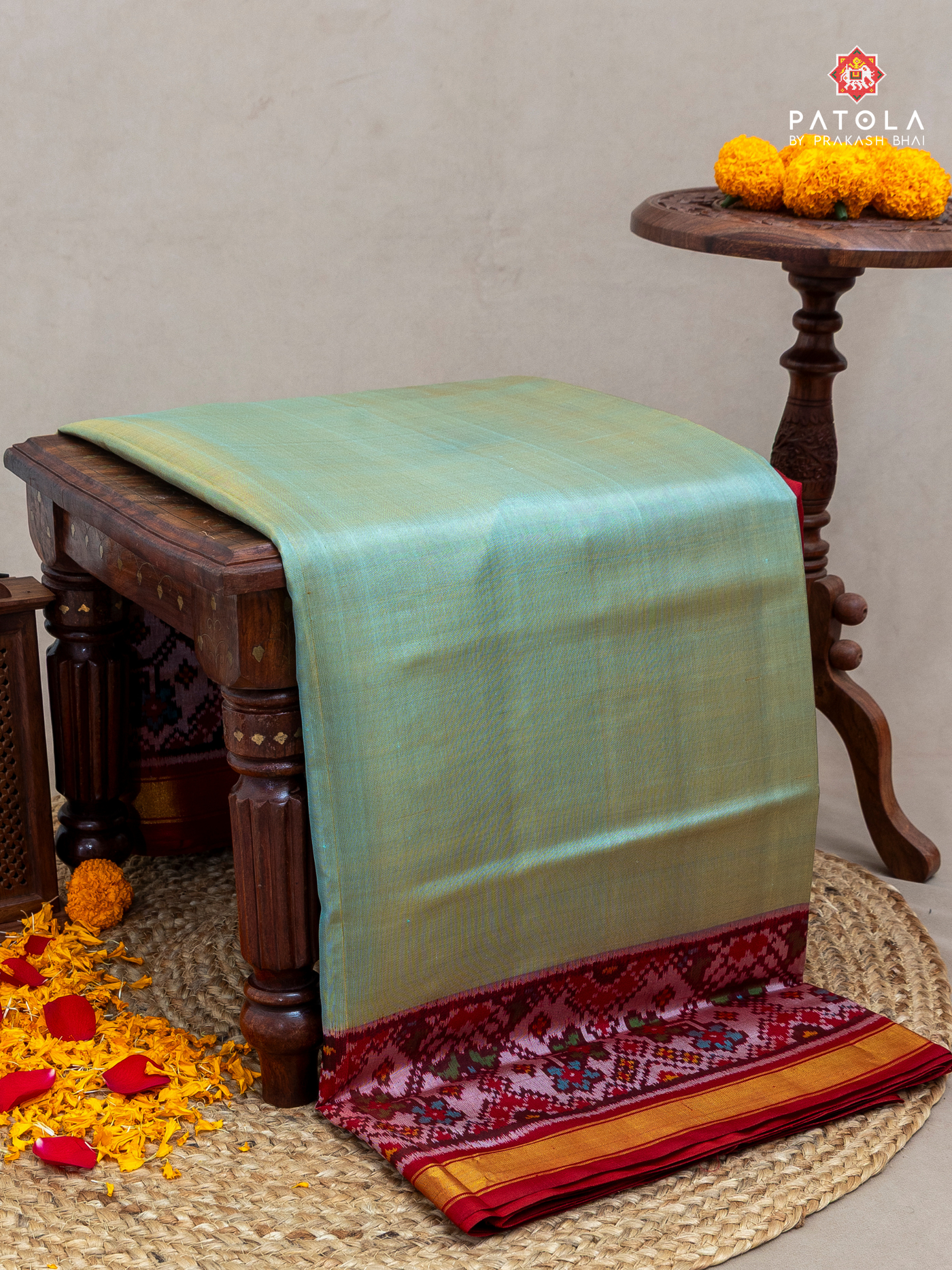 Plain Patola Saree Navratna Border With Blouse patola Design – PATOLA ...